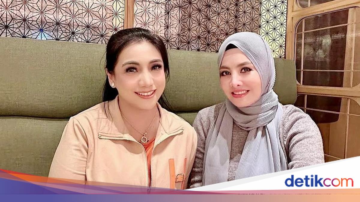 Cici Paramida dan Siti KDI Rasakan Ramadan Beda karena Ibu Masuk ICU