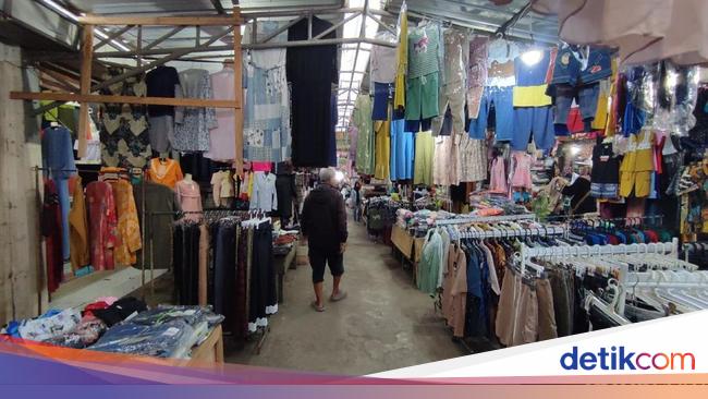 Pedagang Pasar Manis Ciamis Keluhkan Sepi Pembeli Jelang Lebaran