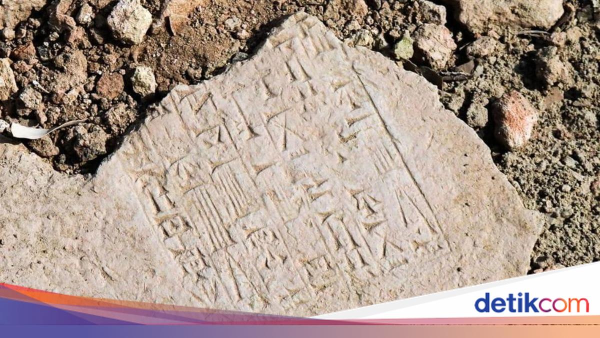 Arkeolog Temukan Tablet Kuno, Isinya Ramalan 'Seorang Raja Akan Meninggal'
