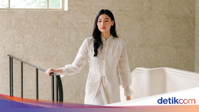 8 Atasan Putih yang Cantik dan Elegan untuk Lebaran, Tunik Hingga Outerwear