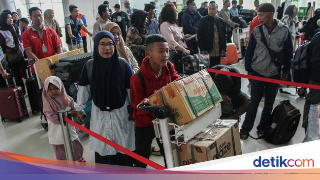 Bandara Tjilik Riwut Mulai Dipadati Pemudik