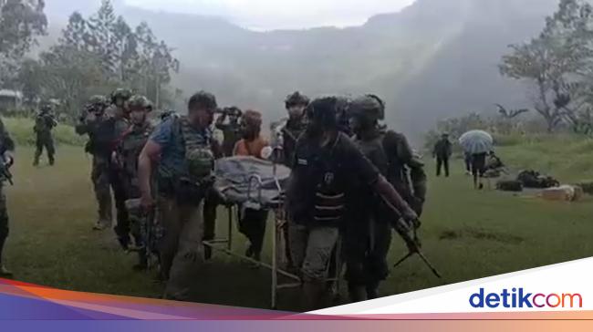 Keji! KKB Serang 10 Guru-Tenaga Kesehatan di Papua Pegunungan