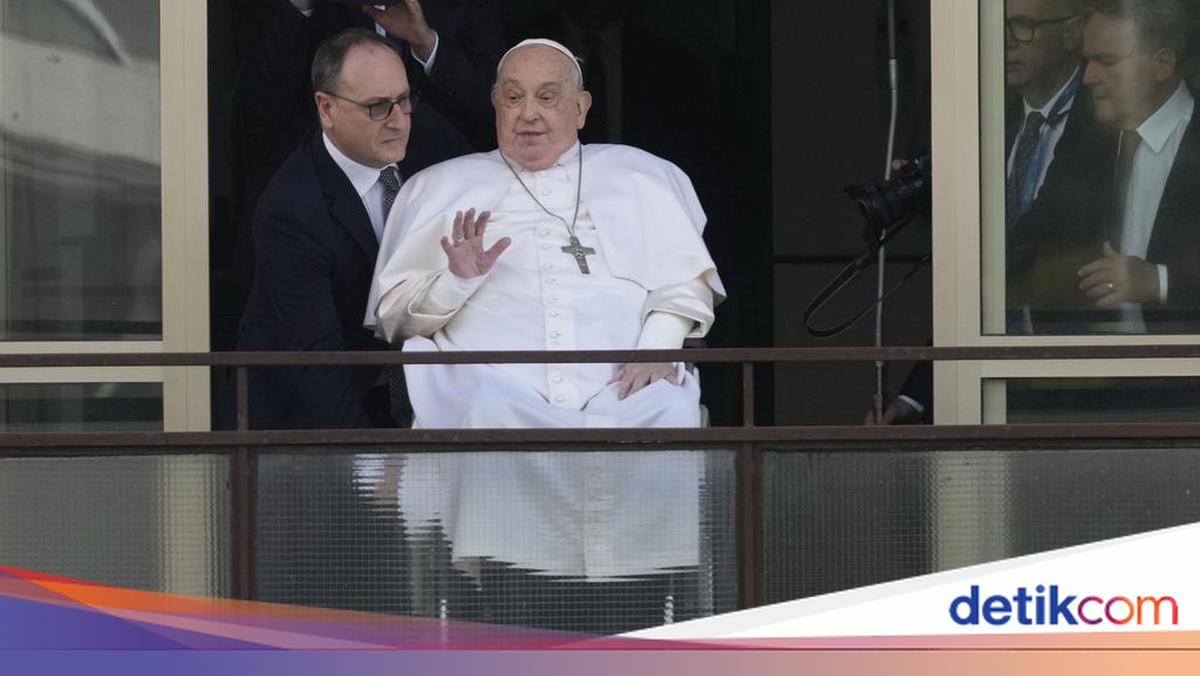 Paus Fransiskus Minta Dimakamkan Sederhana, Pakai Peti Kayu Tanpa ...