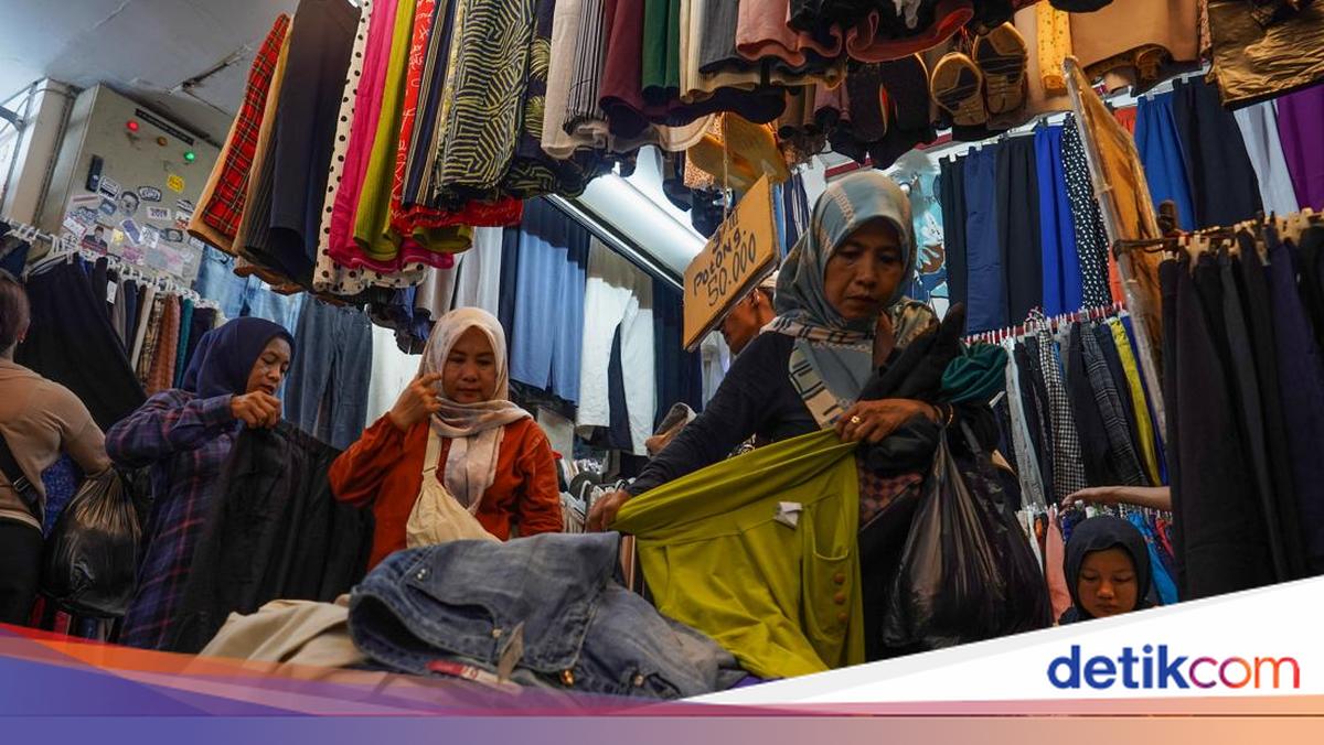Mulai dari Lemari Sendiri, 3 Kebiasaan Ini Bantu Tekan Sampah Fashion