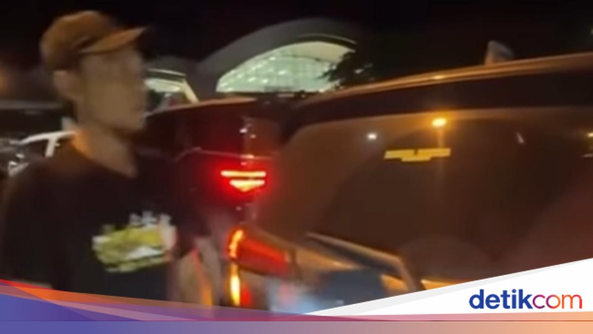 Viral Driver di Bandara Makassar Intimidasi Pemobil Mau Jemput Keluarga