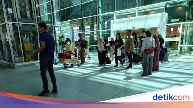 Driver Ilegal Masih Bertebaran di Bandara Makassar, Langsung Diusir Petugas