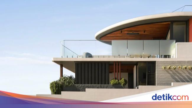 Unik! Ada Rumah Perahu Pemandangan Laut Bikin Nuansa Pantai Indoor