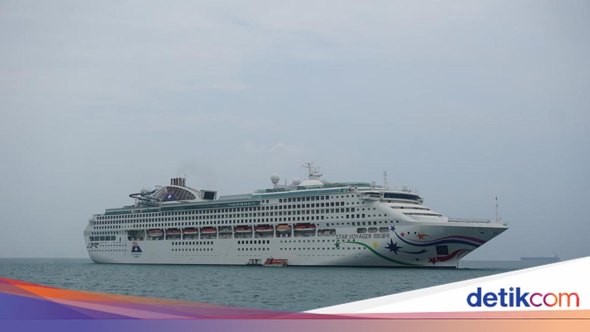 Perdana! Bisa Salat Id di Atas Kapal Pesiar Star Voyager