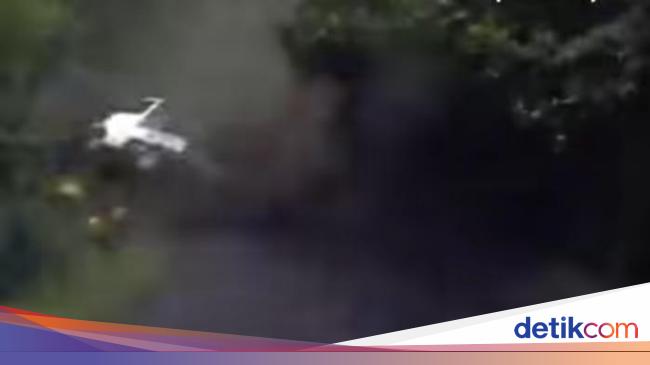 Dua Alat Berat Diterjunkan ke Lokasi Longsor Pacet-Cangar