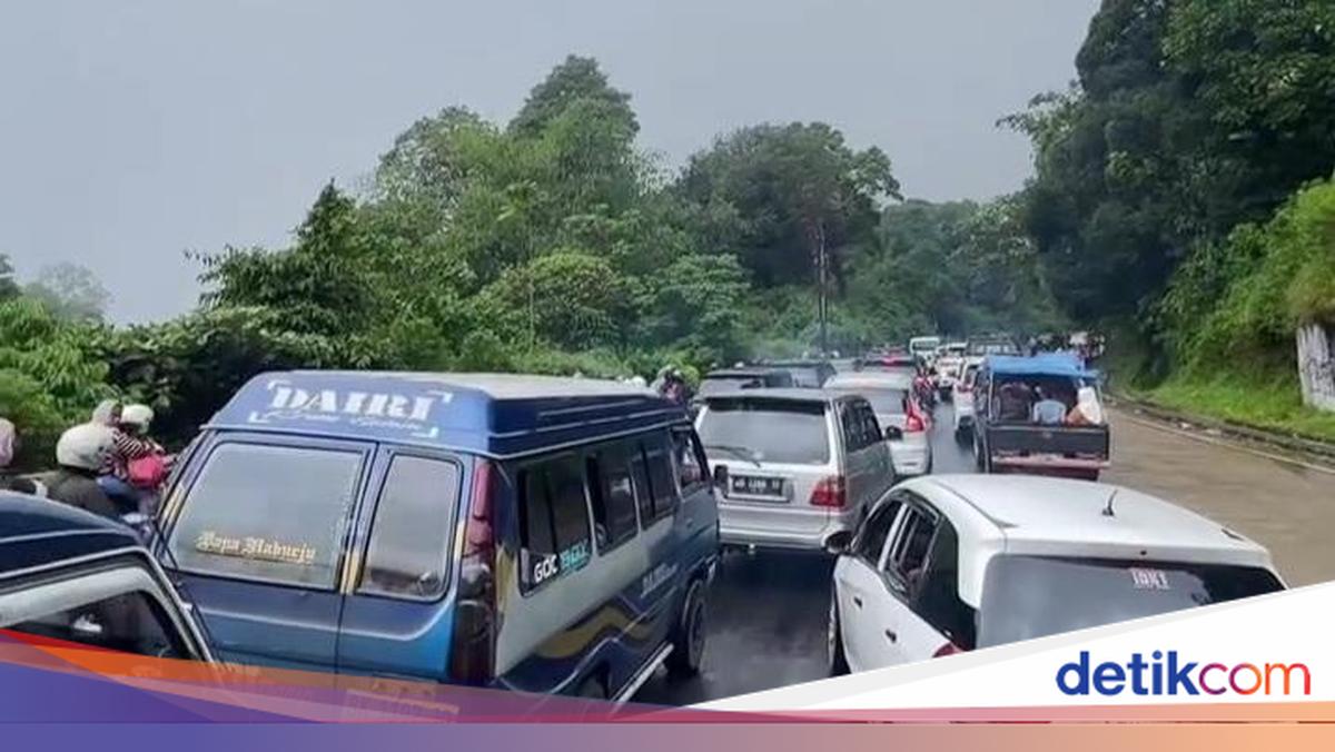 Lalu Lintas Medan-Berastagi Padat Merayap di Lebaran Hari Keempat