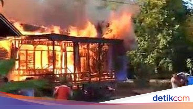 2 Rumah di Bulungan Hangus Terbakar