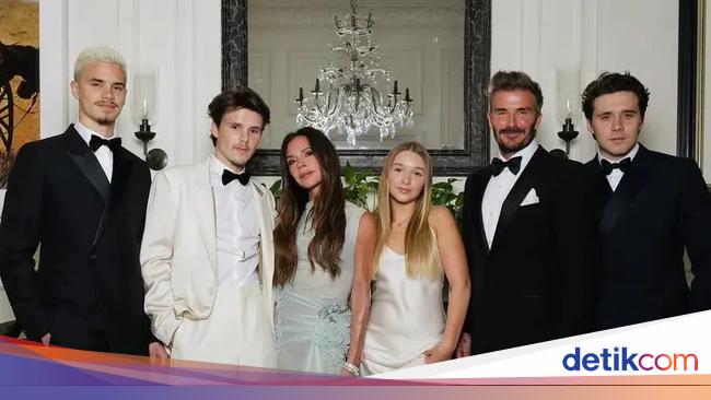 Digosipkan Tak Akur, David Beckham Pamer Foto Brooklyn Beckham di Hari Ibu