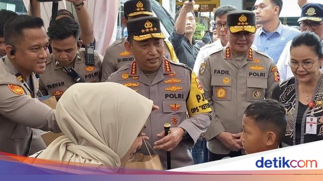 Kapolri Lanjut Tinjau Stasiun Tawang, Pastikan Kelancaran Arus Balik Lebaran