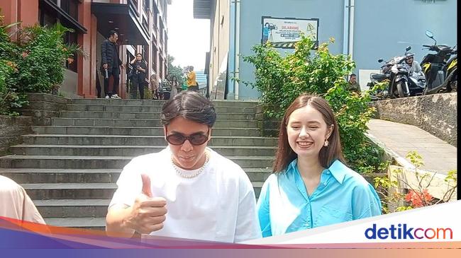 Billy Syahputra soal Tinggal di Belarus Usai Nikahi Vika Kolesnaya