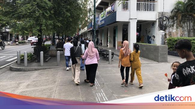 Ini Dugaan Penyebab Bau Pesing yang Dikeluhkan Wisatawan Malioboro Jogja