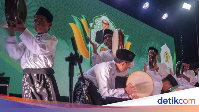 Festival Raodah Haul Guru Tua di Palu