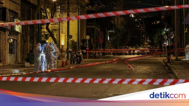 Bom Rakitan Meledak di Kantor Kereta Api Yunani