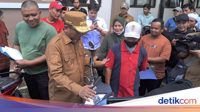 Sidak Samsat Ciledug, Andra Soni Temukan Motor Tunggak Pajak 10 Tahun