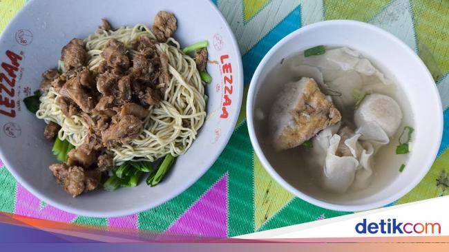 Lapak Sederhana, Rasa Istimewa: Mi Yamin Ayun yang Legendaris