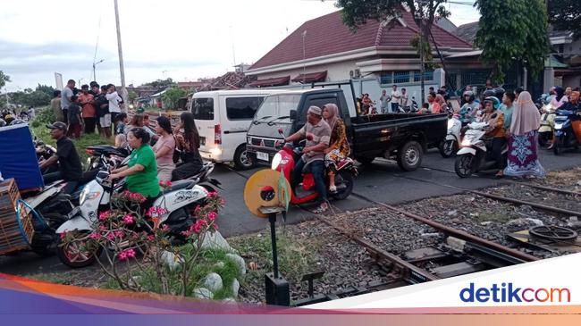5 Fakta Pria Probolinggo Terekam Kamera Tabrakkan Diri ke KA Logawa