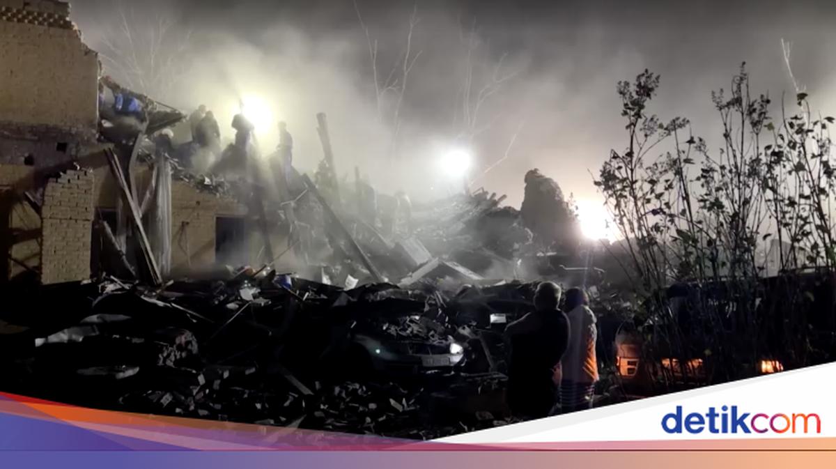 Serangan Rudal Rusia Hantam Ibu Kota Ukraina, 9 Orang Tewas-60 Luka