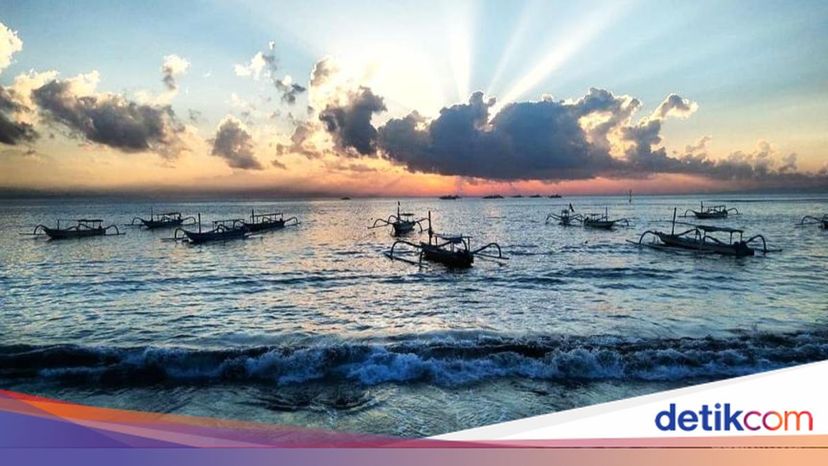 Sejarah Perahu Jukung di Bali yang Begitu Ikonik