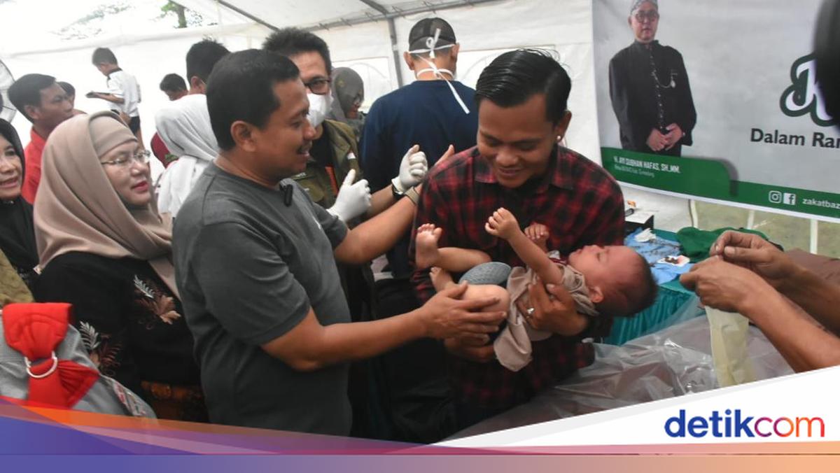 Saat Puluhan Anak Dapat Hadiah Sunat Gratis di HJS ke-447