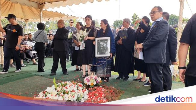 Keinginan Terakhir Ricky Siahaan Pergi Bareng Seringai ke Taman Terwujud