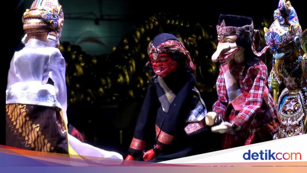 Pentas Wayang Golek di Lapang Merdeka Sukabumi Diserbu Warga