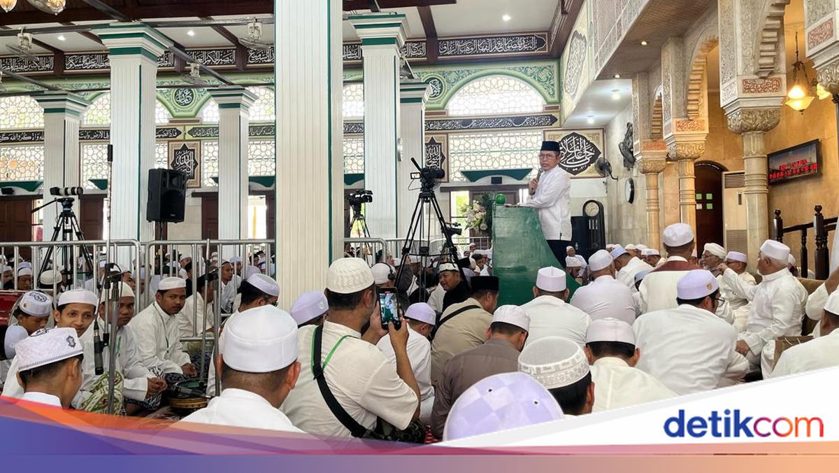Kapolres Jakut Hadiri Haul Habib Husein Luar Batang, Sampaikan Pesan Damai