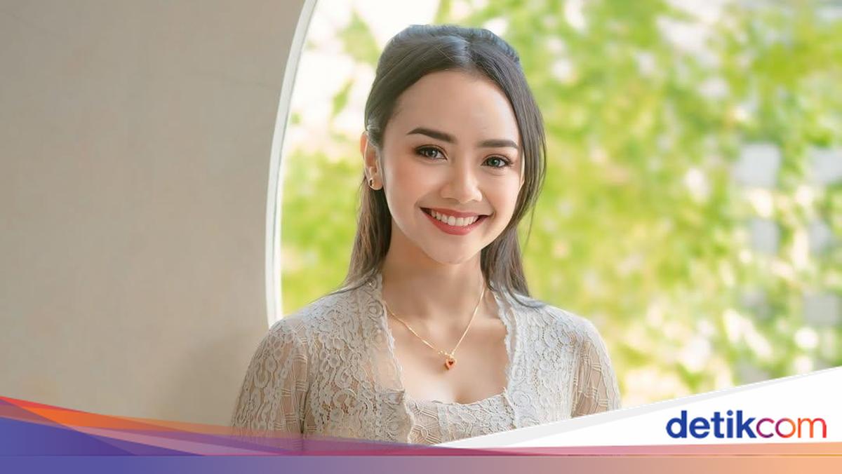 Profil Ayu Puspa, Selebgram yang Viral karena Tren Kim Seon Ho Smile Challenge