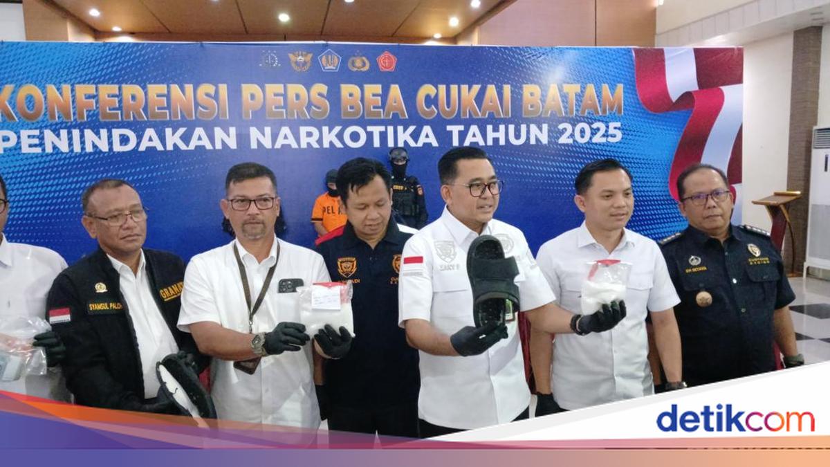 Kedapatan Bawa Sabu dalam Sandal, Pria Asal Madura Ditangkap di Bandara ...