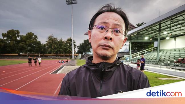 Tak Diperpanjang Persis, Ong Kim Swee Kini Latih Persik Kediri