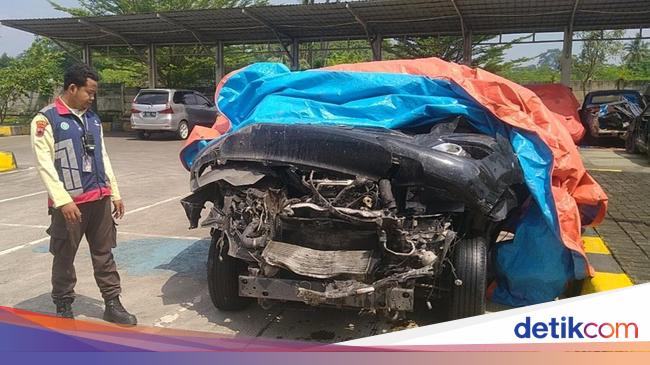 Mobil Anggota DPR Kecelakaan di Tol Pemalang, Ini Daftar 2 Korban Tewas ...