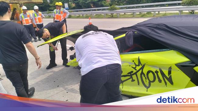 Detik-detik Kecelakaan Lamborghini Milik CEO Triv di Tol Jombang