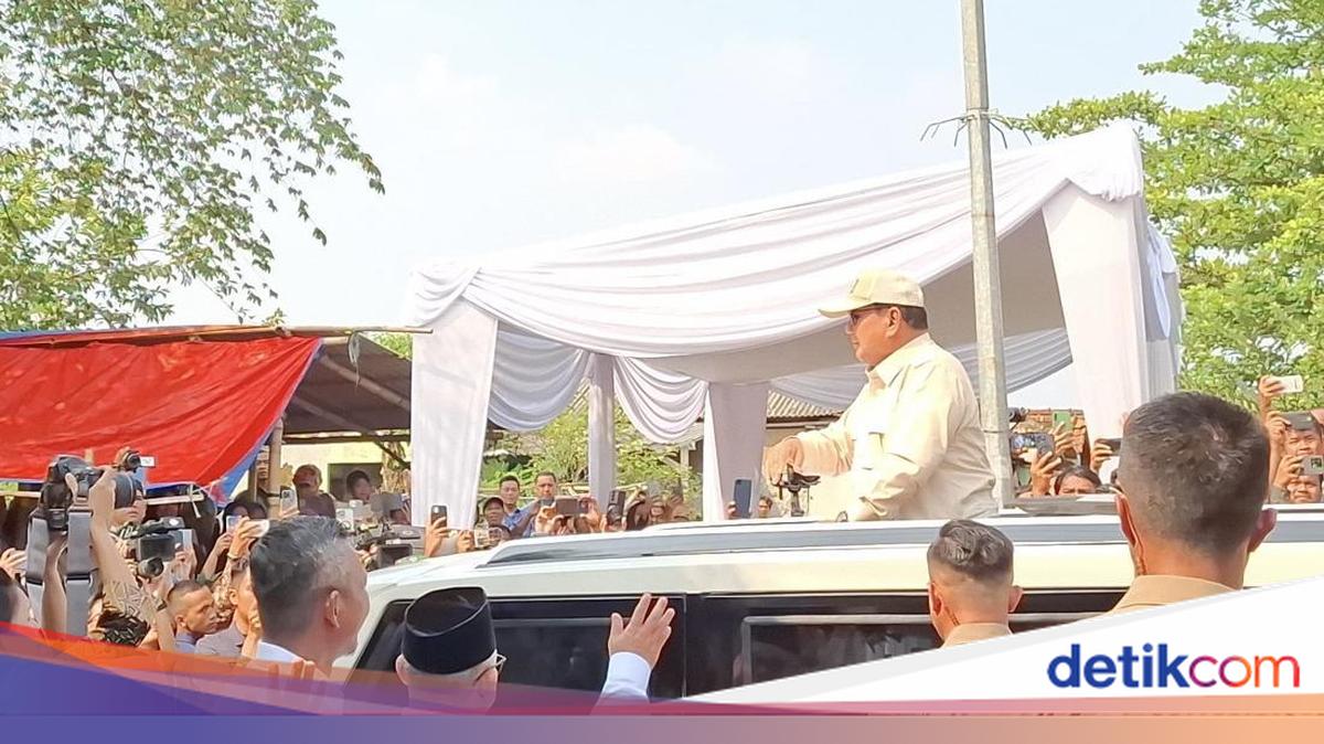 Prabowo ke SDN Cimahpar 5 Bogor di Peringatan Hardiknas, Siswa Antusias