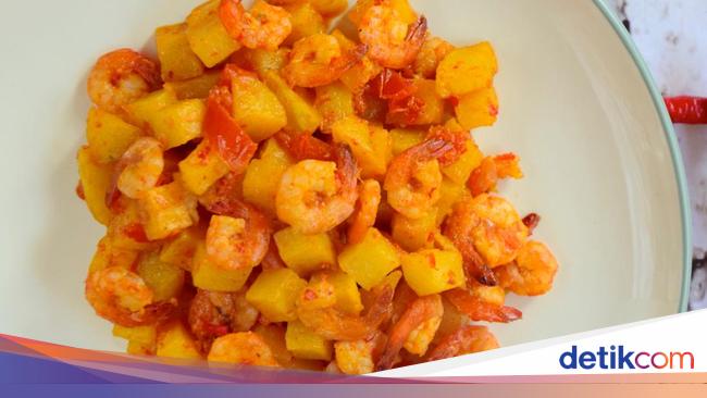 Resep Sambal Goreng Udang dan Kentang, Lauk Klasik yang Pedas Mantap