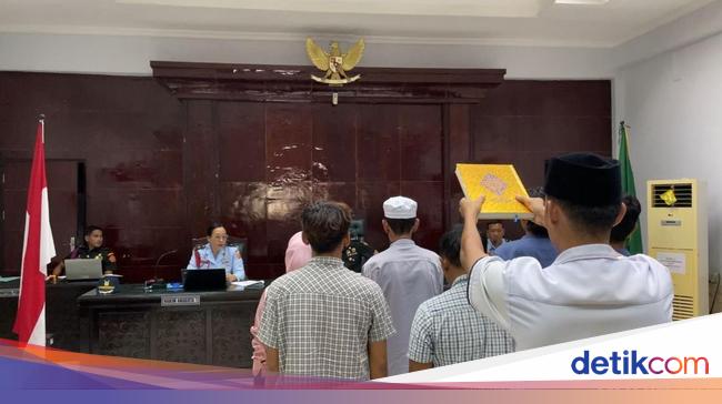Kesaksian 3 Anggota Keluarga Juwita di Sidang Perdana Jumran