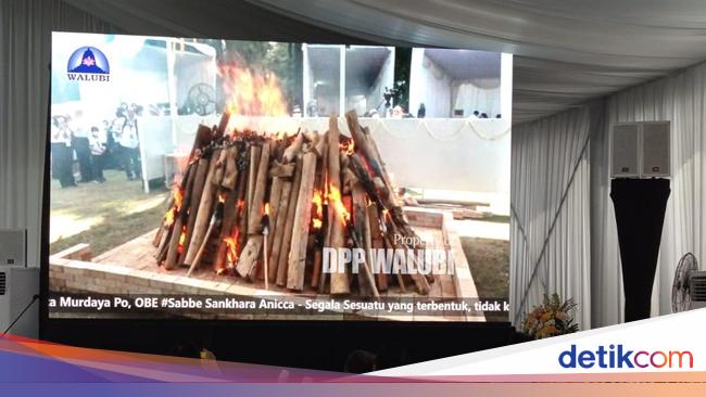 Potret Kremasi Murdaya Poo di Bukit Dagi Candi Borobudur