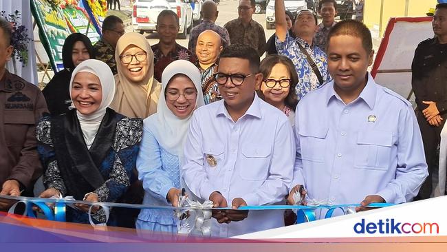 Andra Soni Resmikan Bunker Radioterapi dan Layanan Kemoterapi di RSUD ...