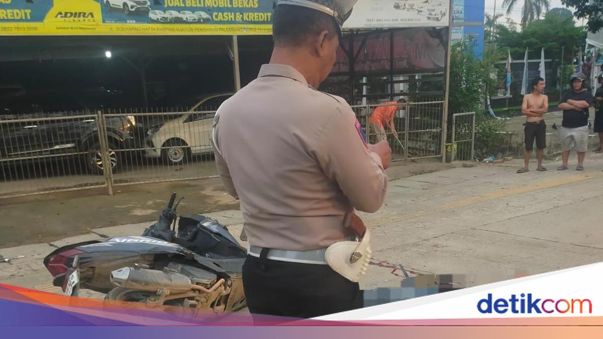 2 Pelajar di Palembang Dilarikan ke RS Usai Tabrak Truk, Sopir ...