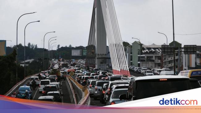 Lalin Bandung Siang Ini, Flyover Pasupati Padat Merayap