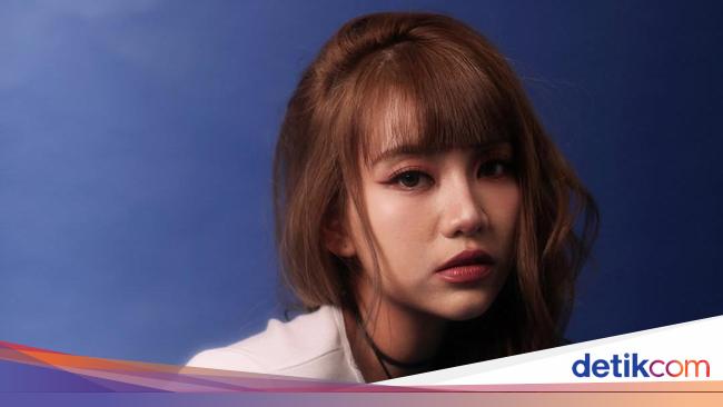 Momen Epic Ghea Indrawari Di-follback Justin Bieber, Fans Ngarep Lebih