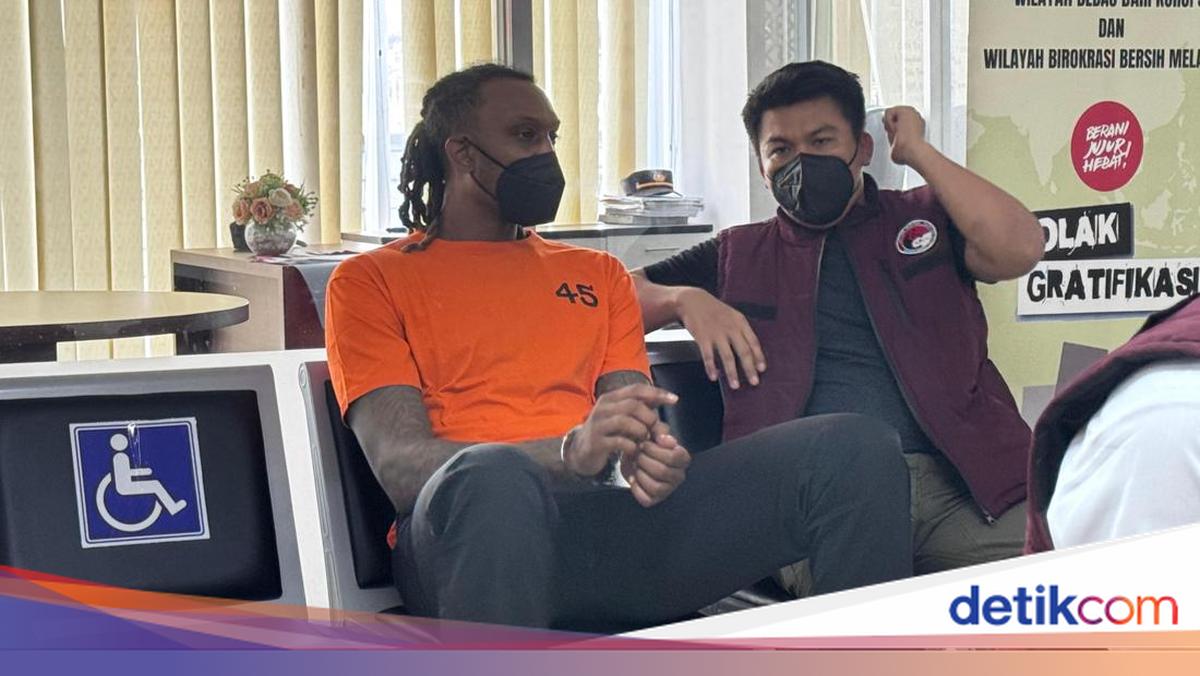 Pebasket Jarred Shaw Terancam Hukuman Mati di Kasus Permen Narkoba