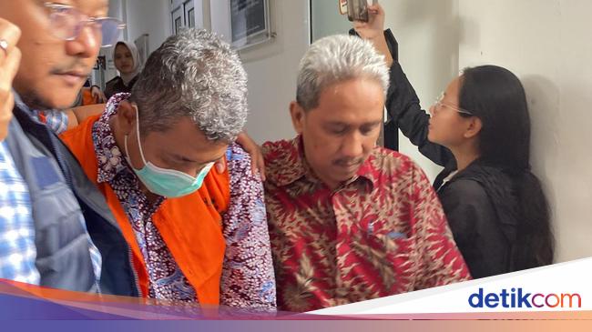 Eks Kaprodi PPDS Anestesi Undip Ingatkan Mahasiswa Diam Saat Diperiksa
