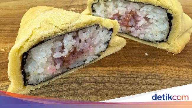 Nyeleneh! Melonpan Unik Berisi Onigiri hingga Ramen Babi