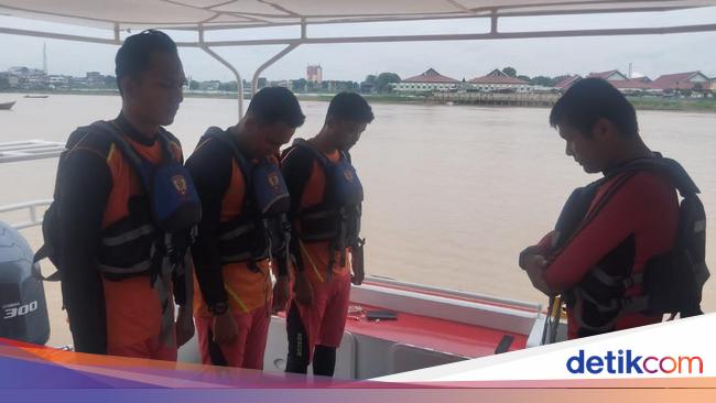 Nelayan Tenggelam usai Pompong Patah Diterjang Ombak di Laut Jambi