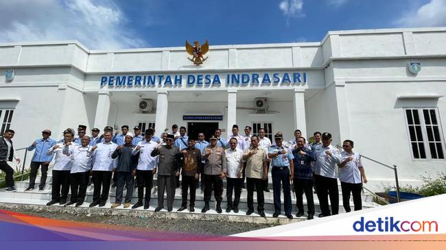 Mendes Resmikan Koperasi Merah Putih Indrasari, Jadi Percontohan di Kalsel