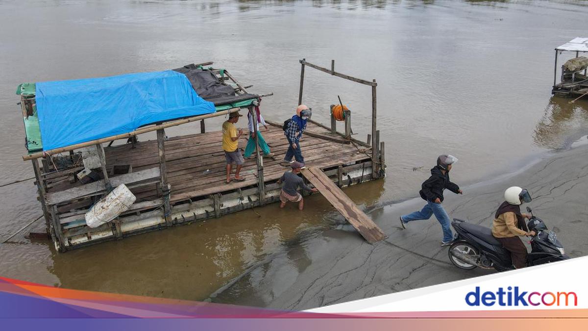 Perahu Pincara, Nadi Penghubung Warga Muara Sampara Konawe