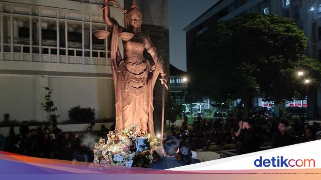 Mahasiswa FH UGM Gelar Doa Bersama Kenang Argo yang Tewas Ditabrak BMW